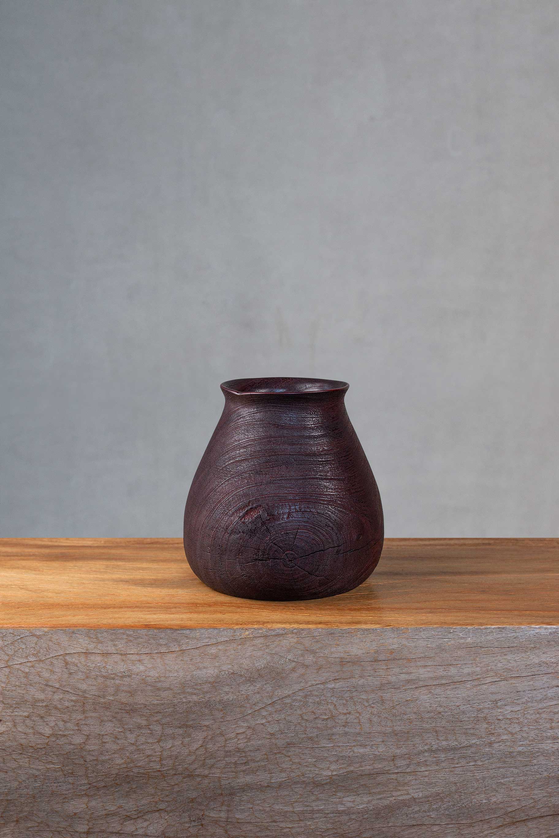 Merah Vase – Mary Verspoor